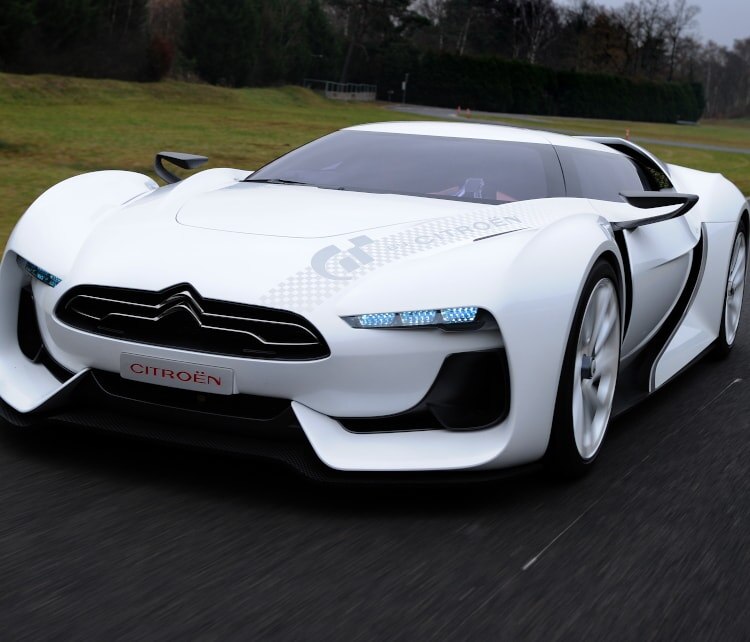 GT by Citroën | Concept-car à la frontière du monde virtuel
